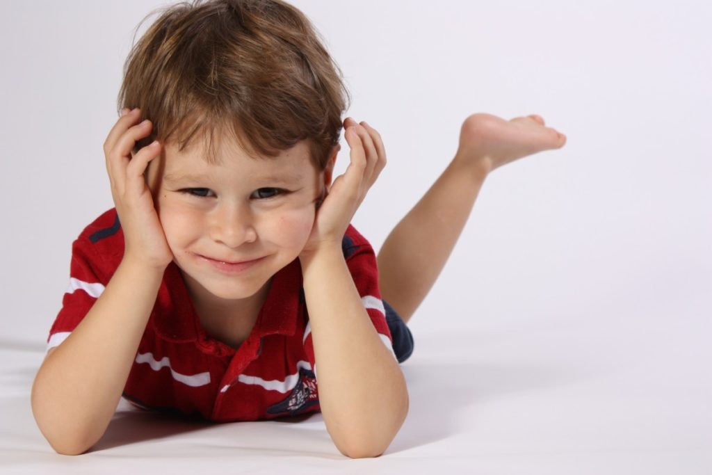 10 Early Signs Of Autism In A Child How Not To Miss Mom Playbook 10-early-signs-of-autism-in-a-child-how-not-to-miss-mom-playbook